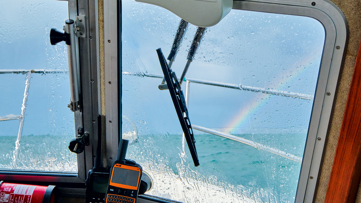 Motorboat handling: techniques for rough weather - Practical Boat Owner