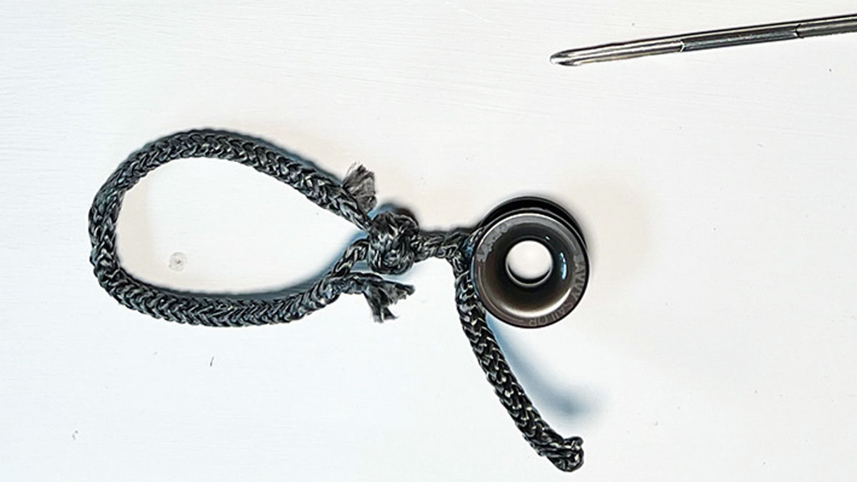 How to make a low friction ring with soft shackle - Practical Boat Owner