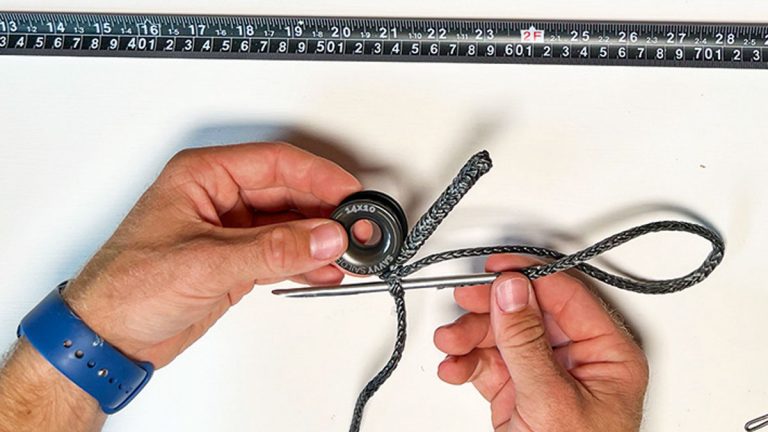 How to make a low friction ring with soft shackle - Practical Boat Owner