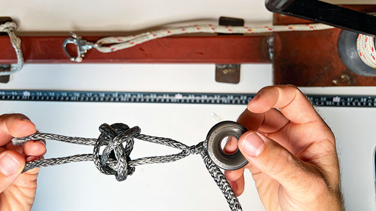 How to make a low friction ring with soft shackle - Practical Boat Owner