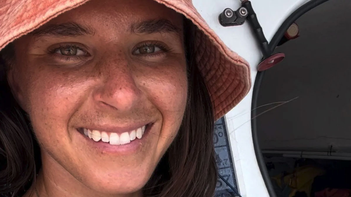 Cole Brauer is the first American woman to complete a solo, non-stop ...