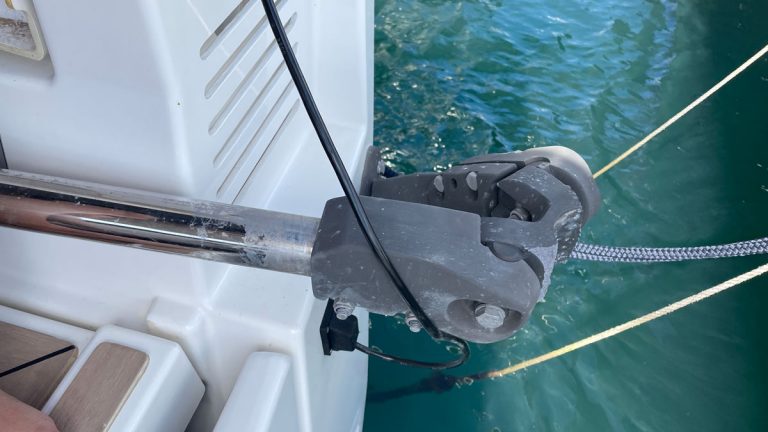 15 boat fixes at sea: sailors share how to deal with torn sails, rudder ...