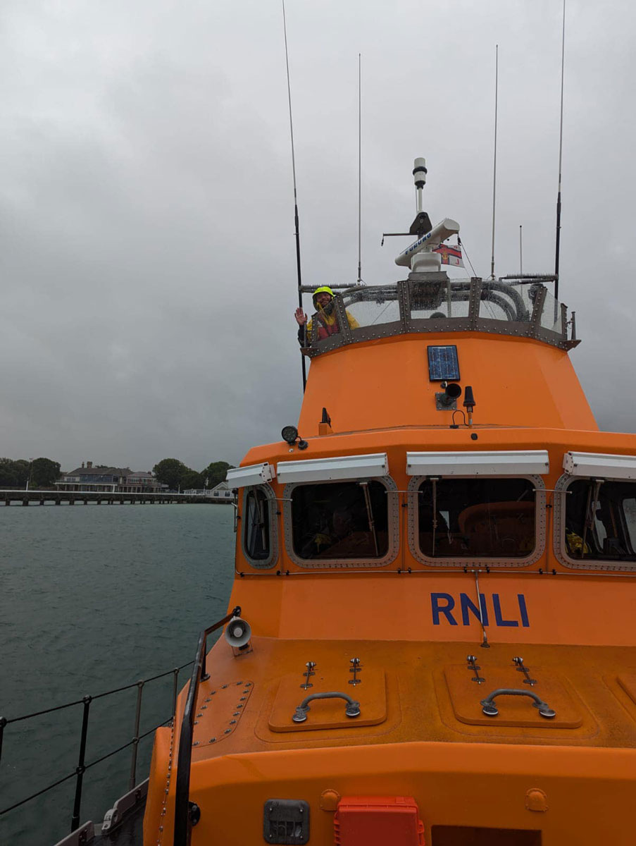 "Tough conditions" for Round the Island Race sailors and lifeboat crews ...