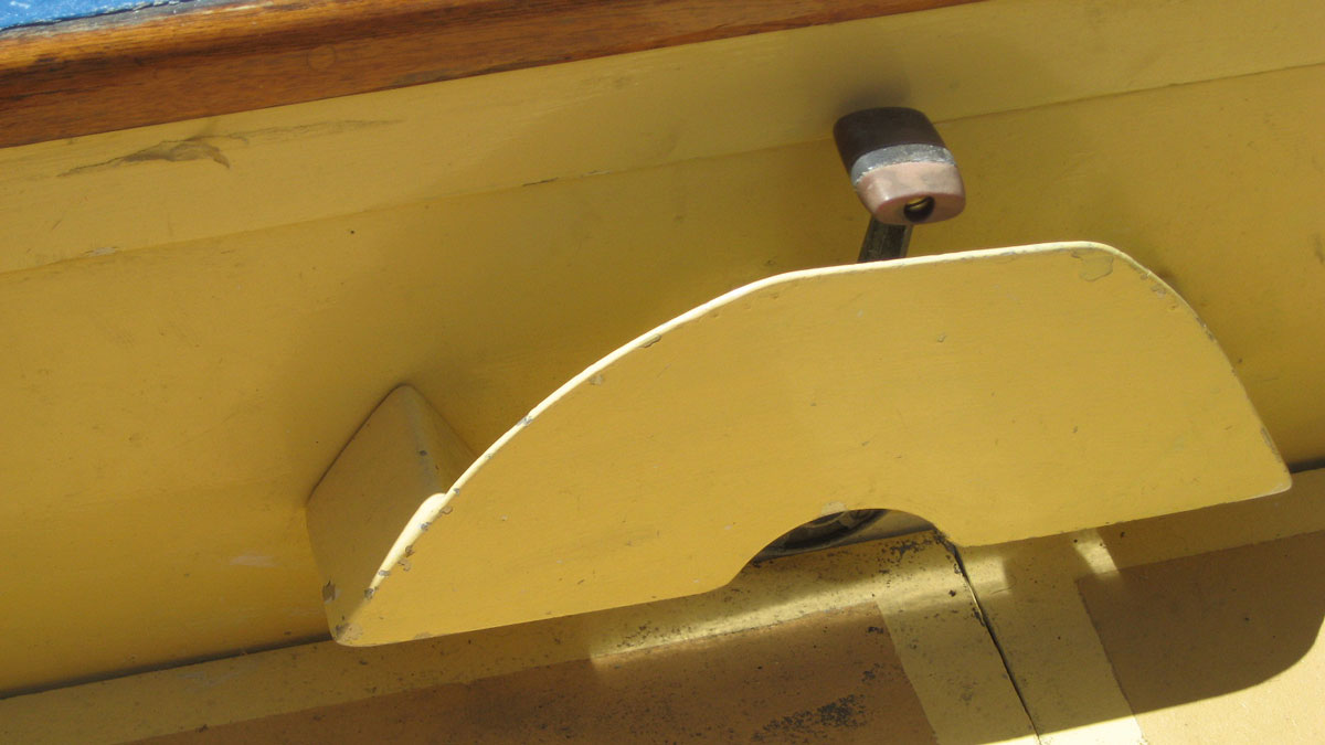 22 practical tips for a single handed sailor to make your boat easier ...