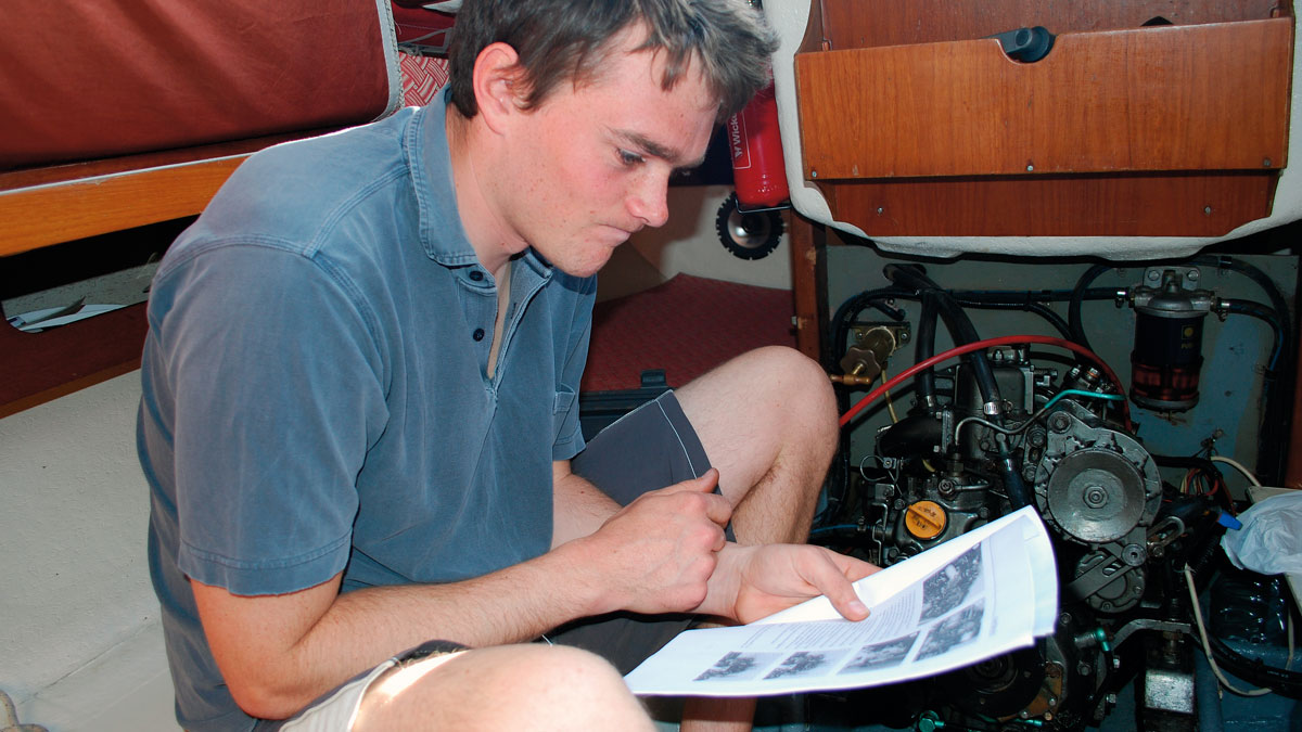 Sailing without an engine: tips to get home when it fails - Practical ...