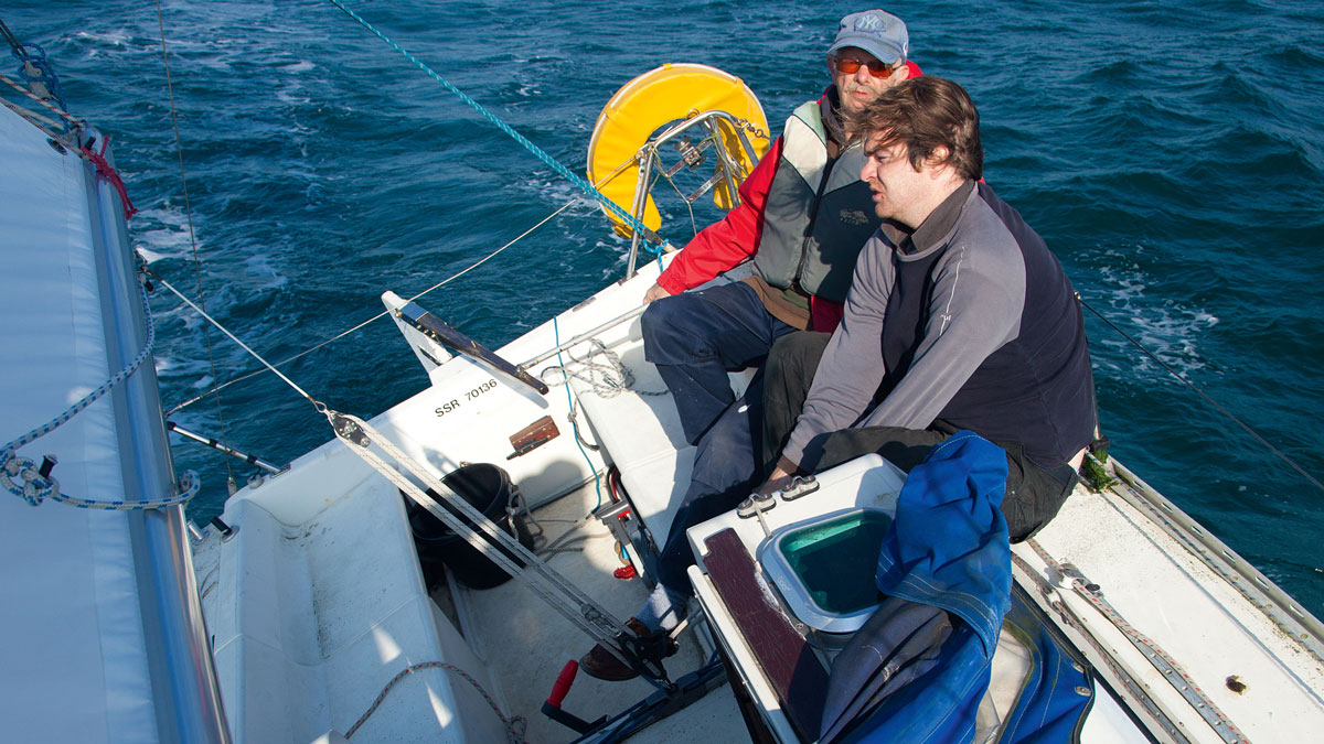 Sailing to windward: how to tweak your sails to improve performance ...