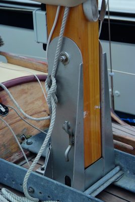 How to fit a tabernacle to your boat - Practical Boat Owner