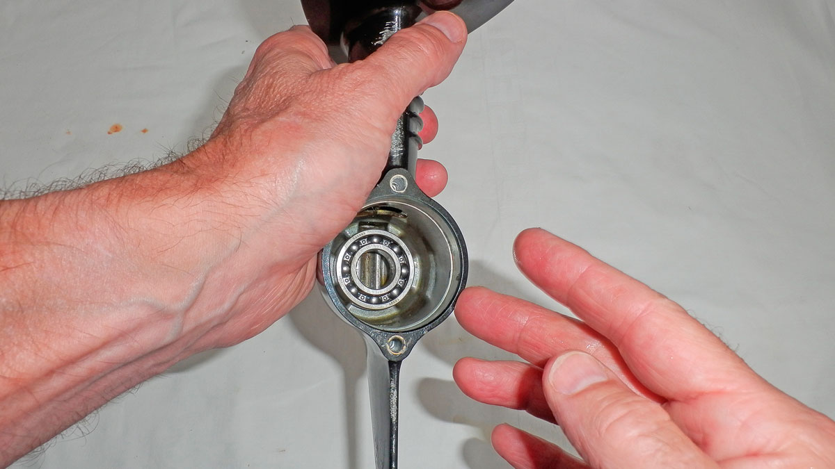 Rebuilding an outboard motor gearbox: step-by-step - Practical Boat Owner