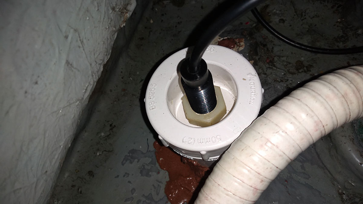 Making a hull fitting to fit a depth transducer - Practical Boat Owner