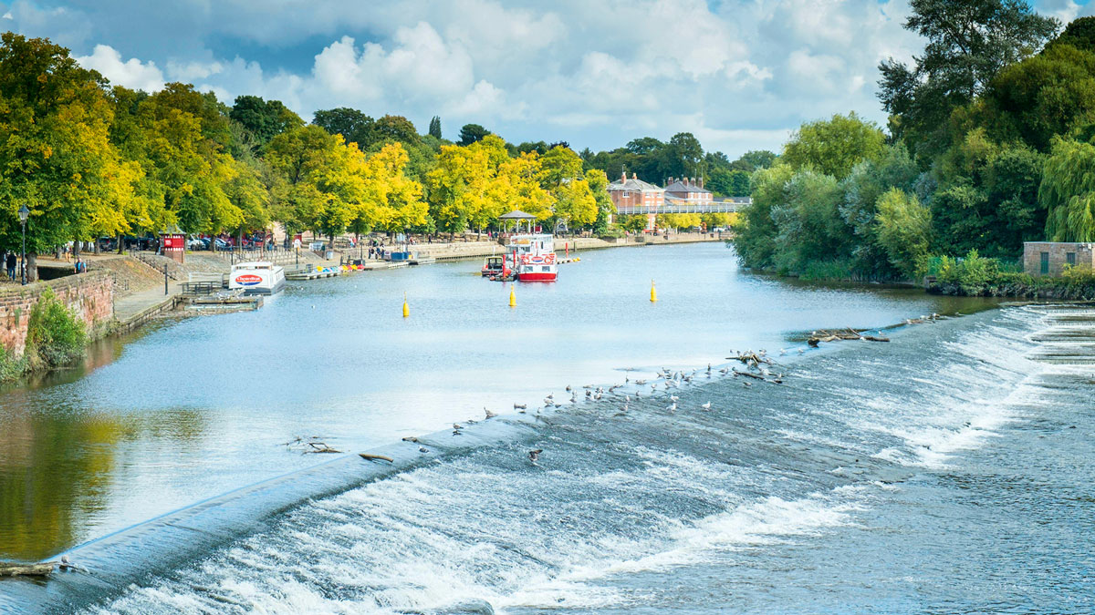 Inland boating in the UK: a beginner's guide - Practical Boat Owner