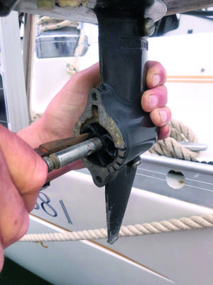 How to service an outboard engine: step by step - Practical Boat Owner