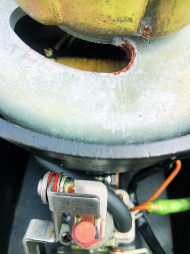 How to service an outboard engine: step by step - Practical Boat Owner