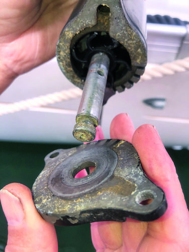 How to service an outboard engine: step by step - Practical Boat Owner