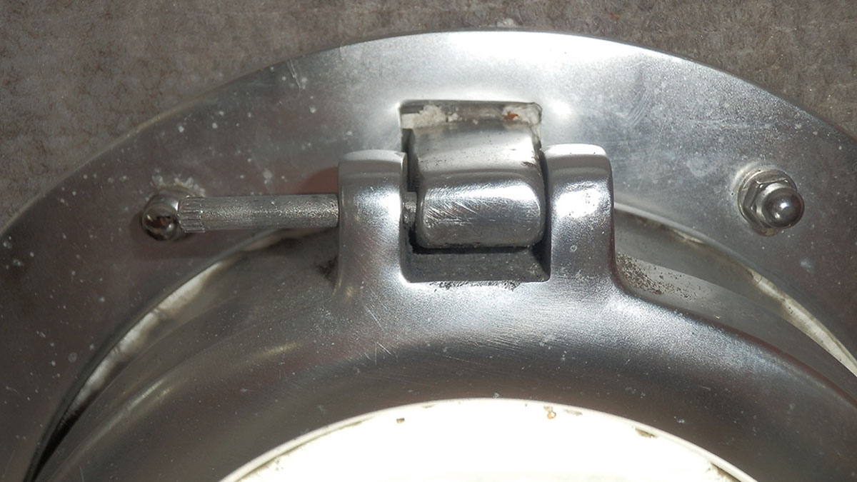 How to fit new rubber port light seals - Practical Boat Owner