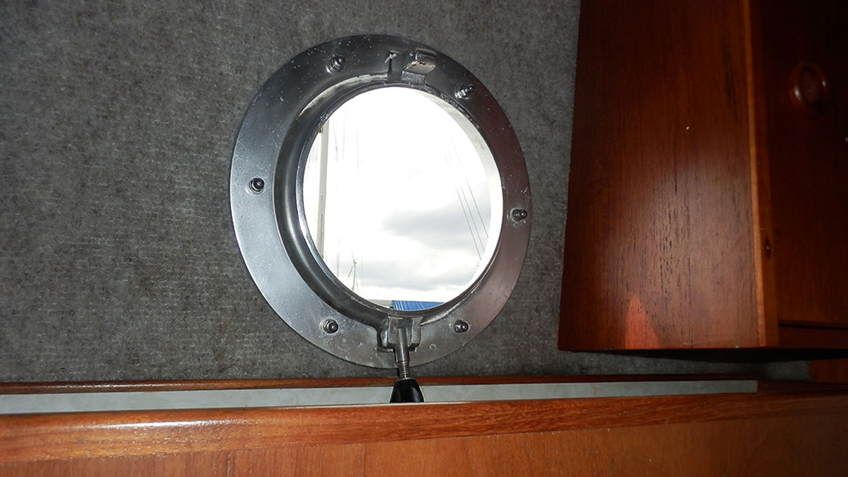 How to fit new rubber port light seals - Practical Boat Owner