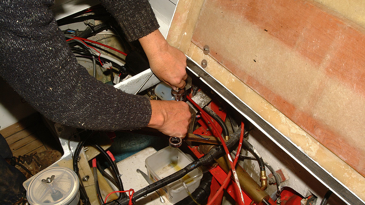 How to fit an autopilot pump - Practical Boat Owner