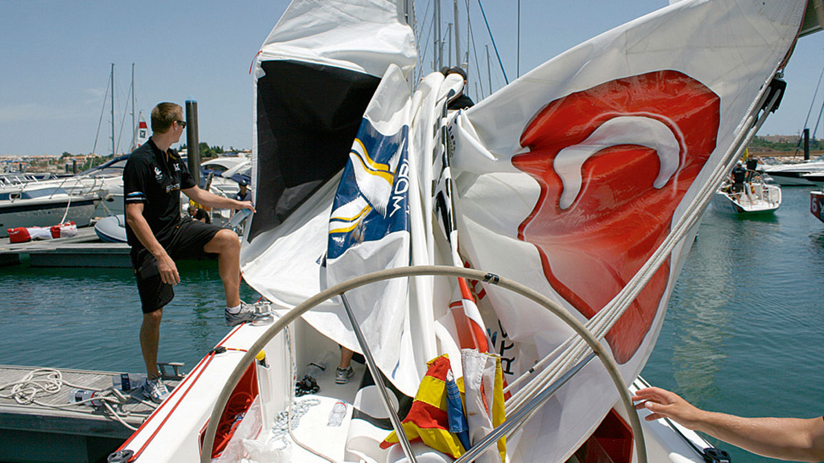 Boat handling in a tight space - Practical Boat Owner