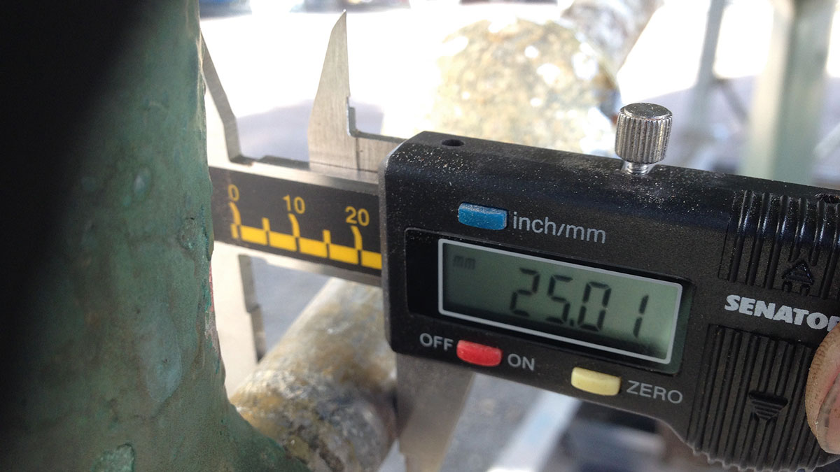 How to fit a folding propeller - Practical Boat Owner