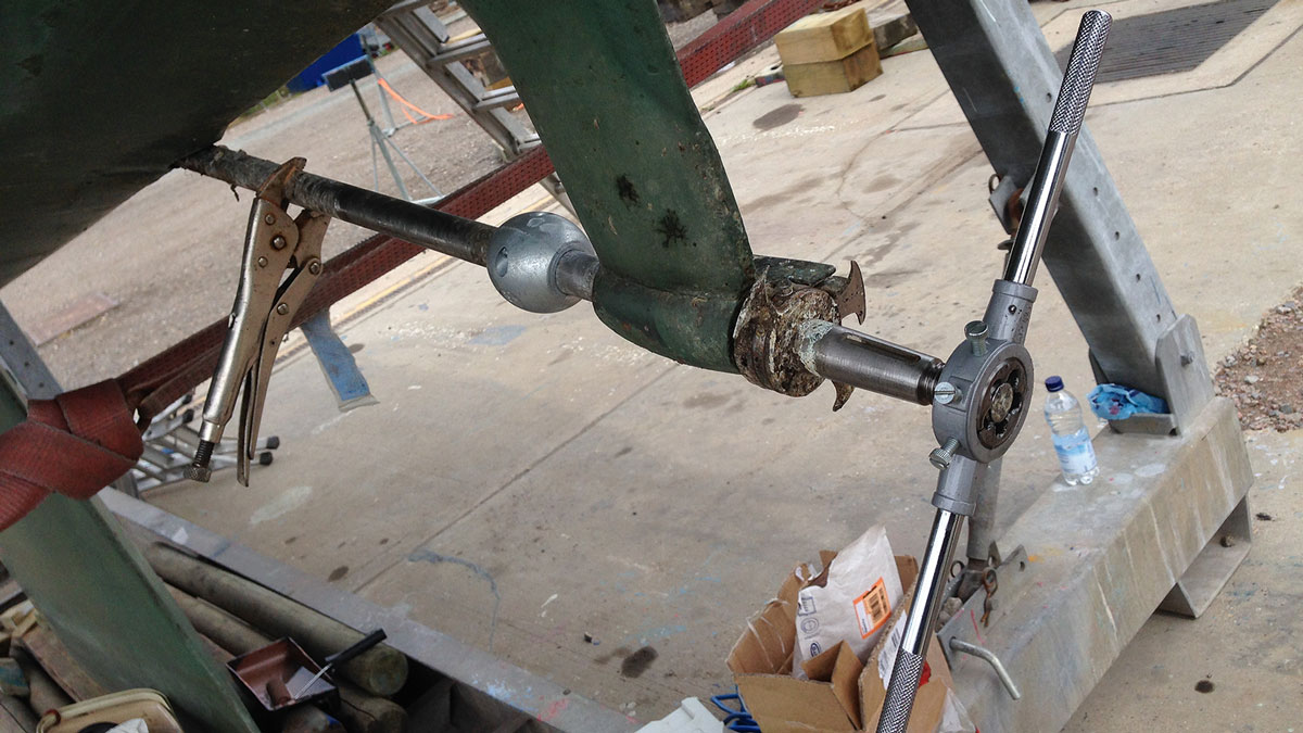 How to fit a folding propeller - Practical Boat Owner