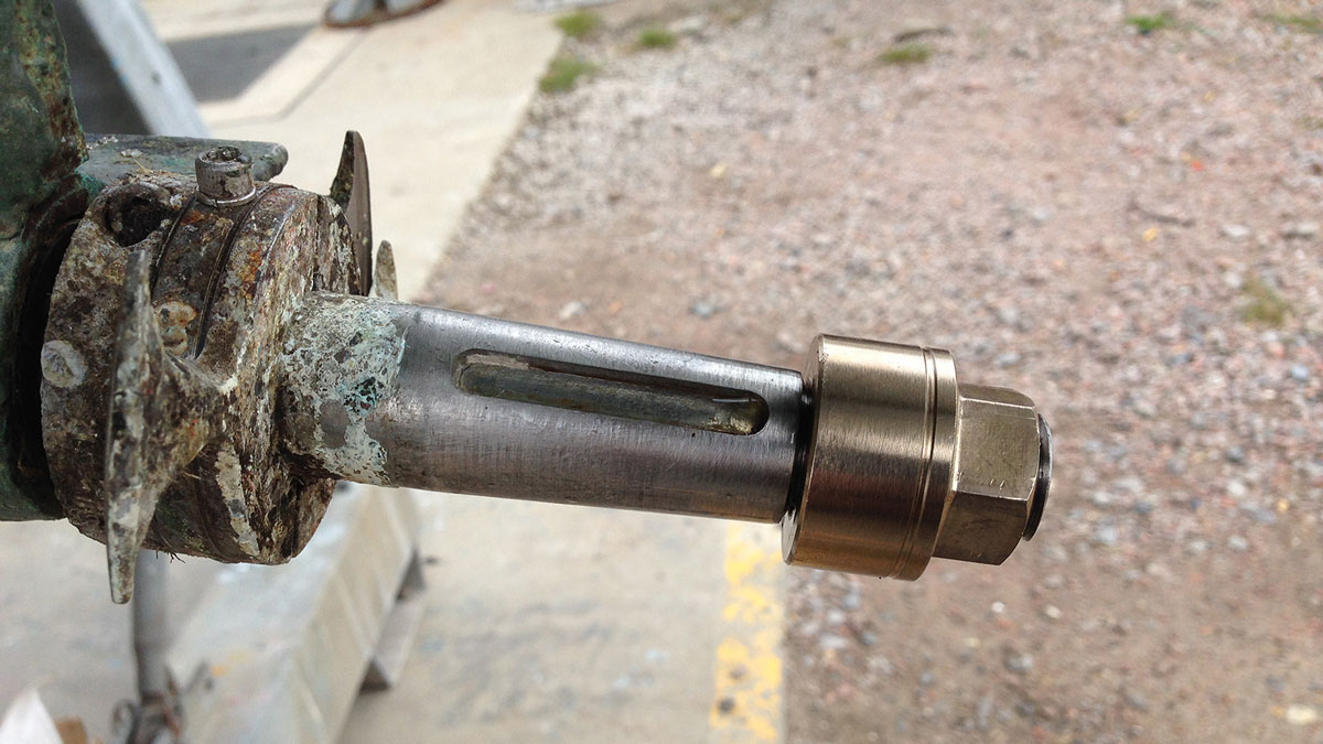 How to fit a folding propeller - Practical Boat Owner