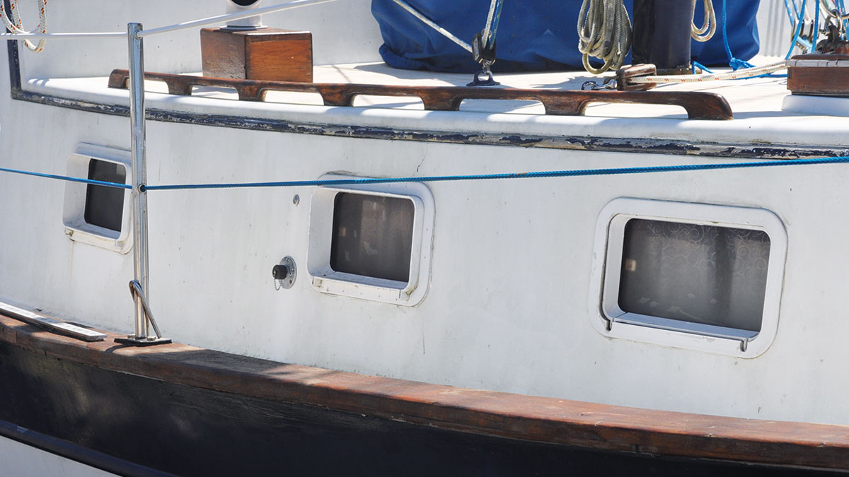 How to replace a leaking portlight - Practical Boat Owner