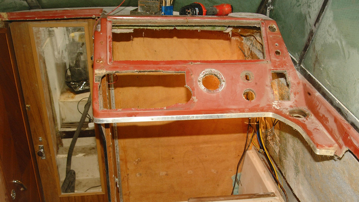 Boat instrument panel and helm refit: step-by-step - Practical Boat Owner