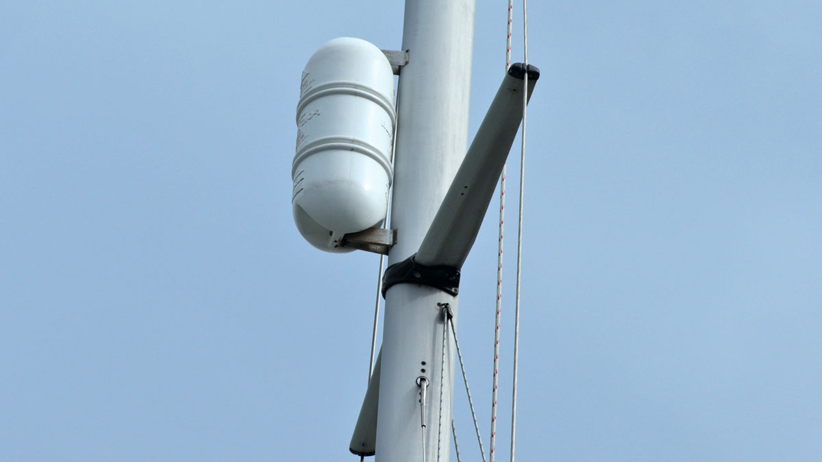 Do you really need an active radar reflector on your boat? - Practical ...