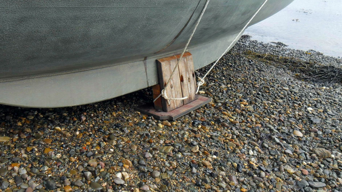 How to make boat feet to keep you level - Practical Boat Owner
