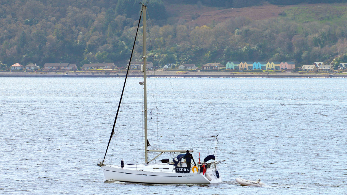 Beneteau Oceanis 393: the groundbreaking design - Practical Boat Owner
