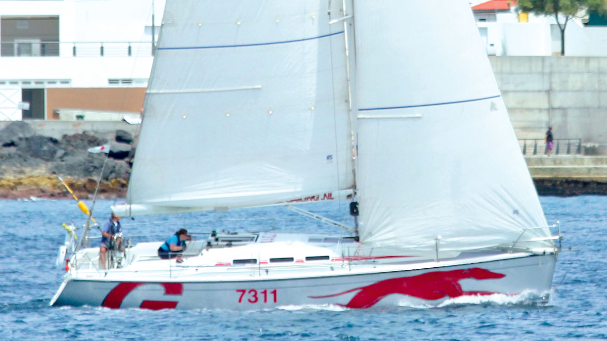 Beneteau Oceanis 393: the groundbreaking design - Practical Boat Owner