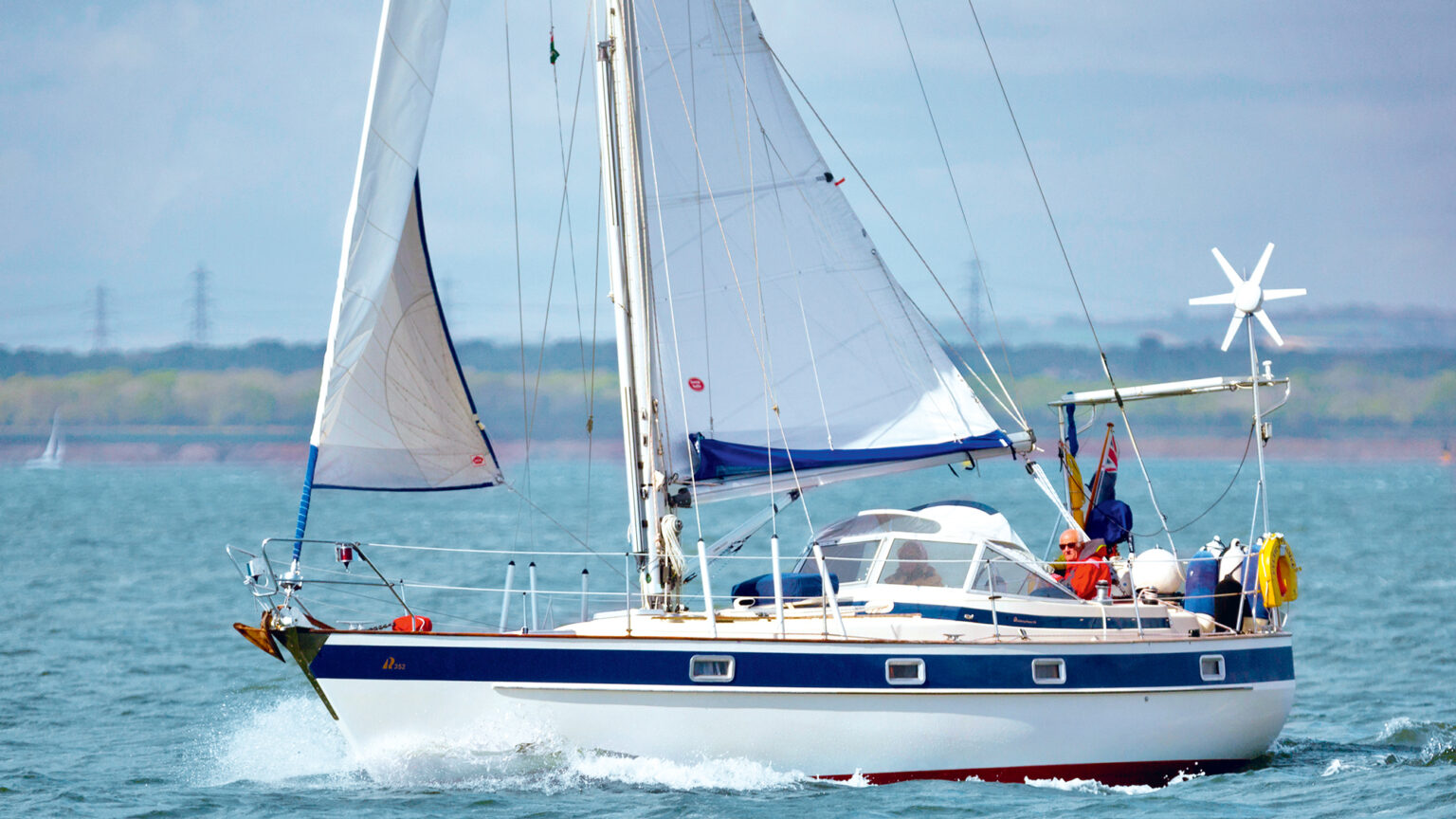 Best centre cockpit sailboat designs: the Moody 34 and 346 + 5 ...