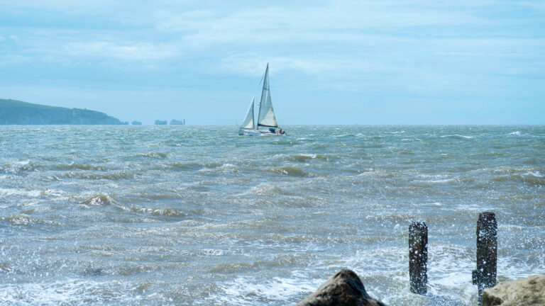 Tidal races, overfalls, and headlands: how to prepare for challenging ...