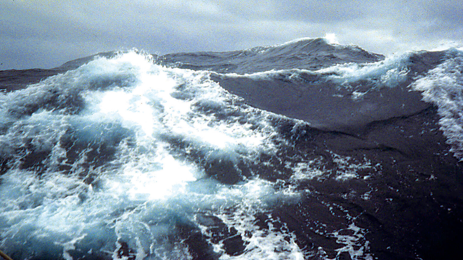 Tidal races, overfalls, and headlands: how to prepare for challenging ...