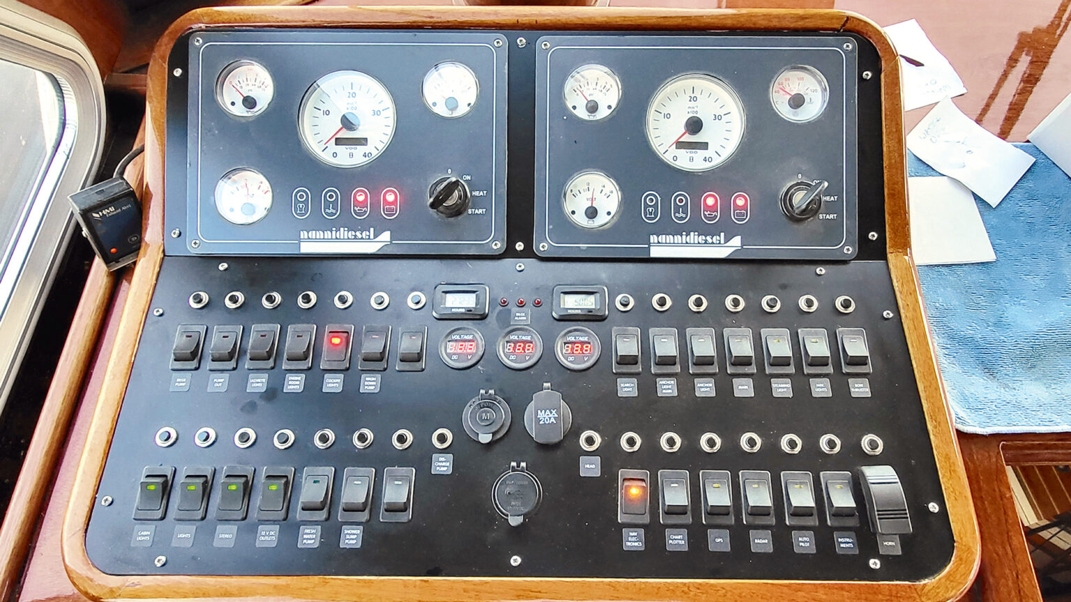 Wiring a marine dashboard panel on your boat - Practical Boat Owner