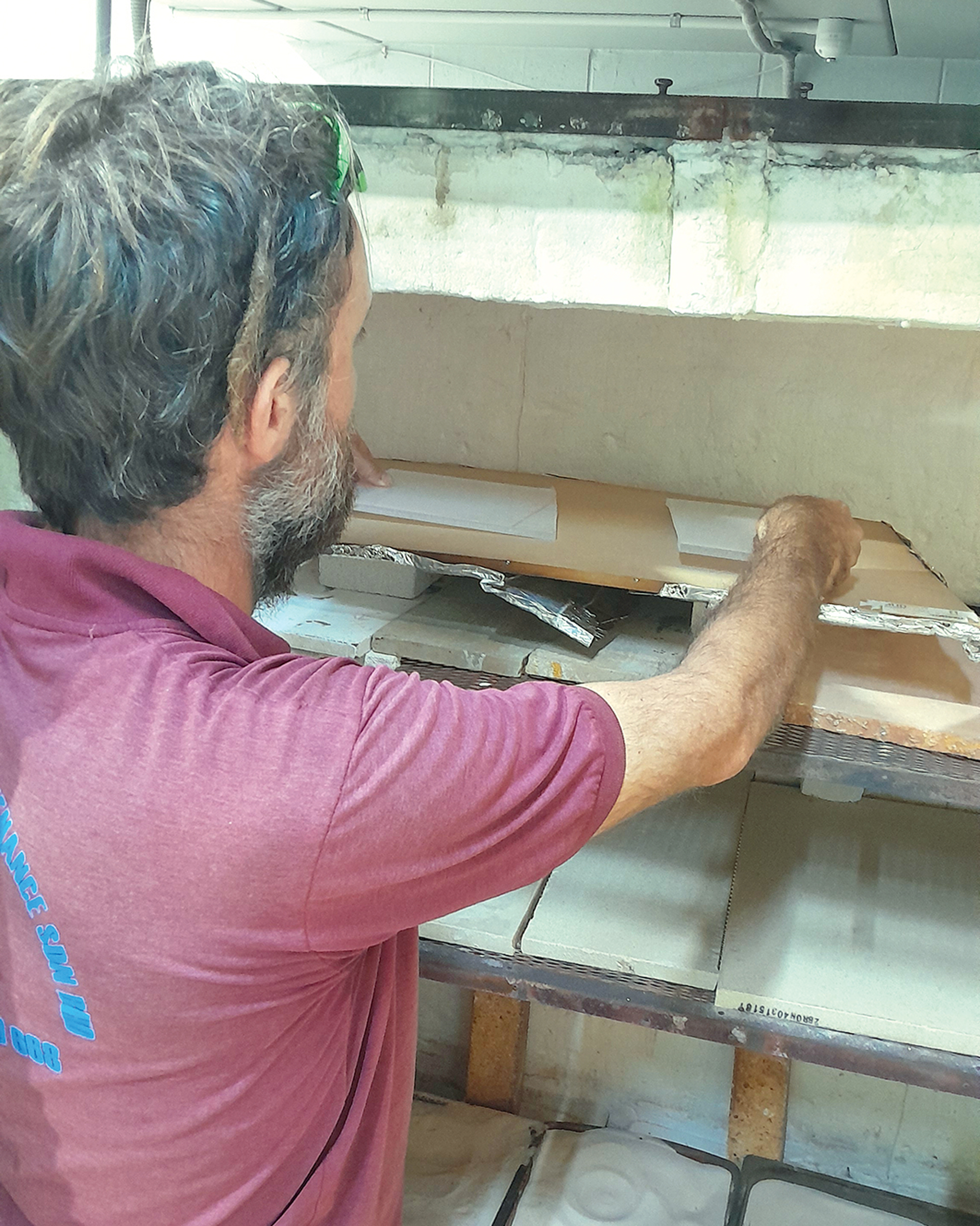 How to bend acrylic and change your boat's saloon windows - Practical ...