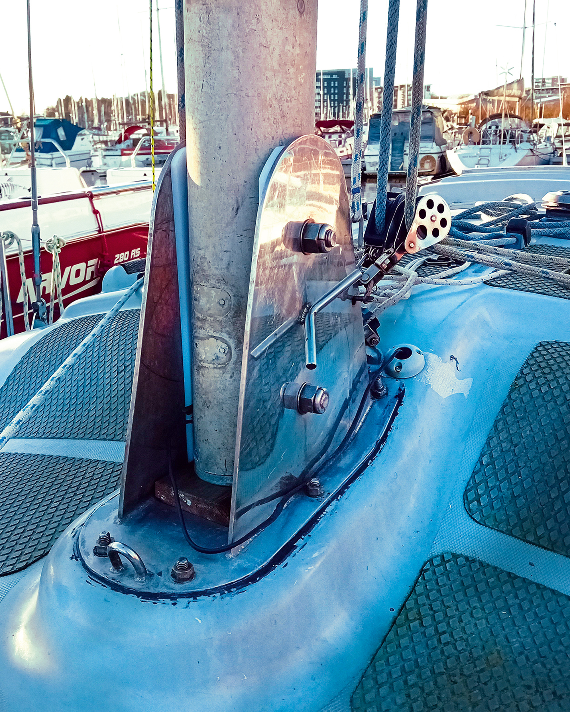 How I replaced my sailboat's mast - Practical Boat Owner