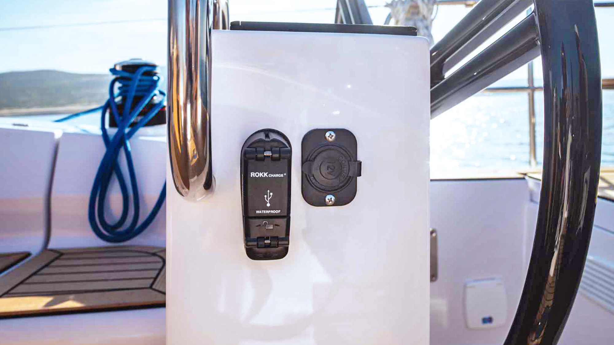 Your guide to different cockpit styles, and how to best use the space - Practical Boat Owner