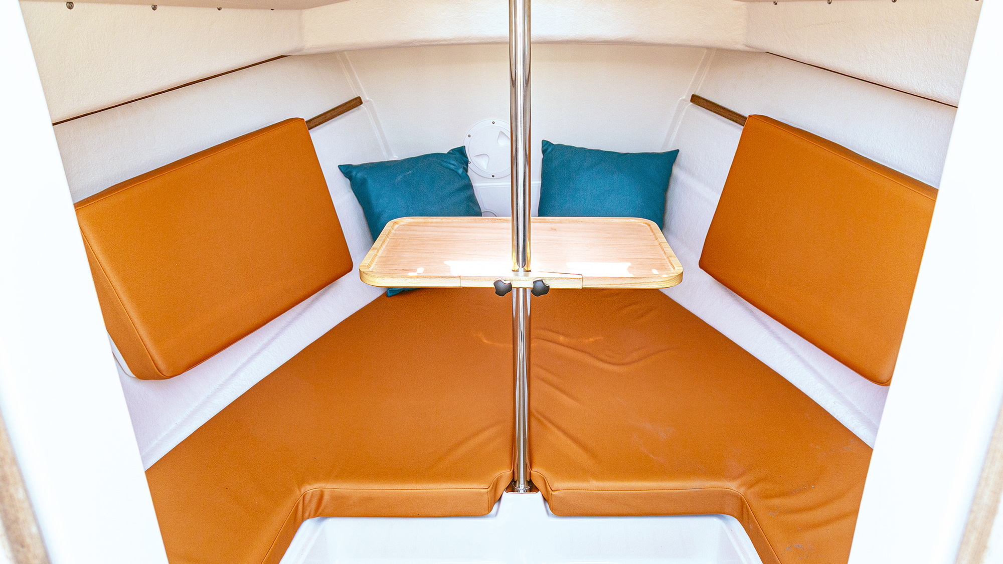 The new BayCruiser 21: Is this the best trailer-sailer ever built ...