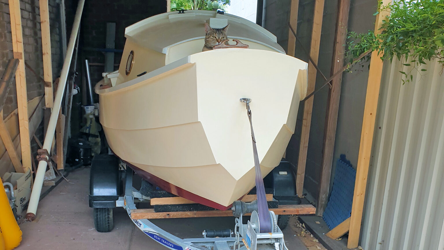 How I built a SCAMP boat so my sick dog could go sailing again ...