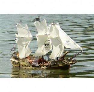Remote Control Pirate Ship - Yachting Monthly