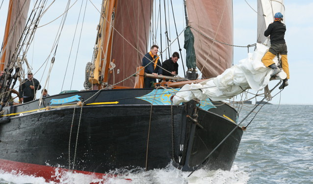 Barge racing on the Thames this weekend - Yachting Monthly