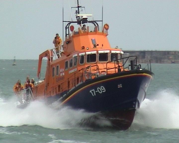 RNLI issues bank holiday warning - Yachting Monthly