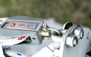 Three methods for seizing shackles - Yachting Monthly