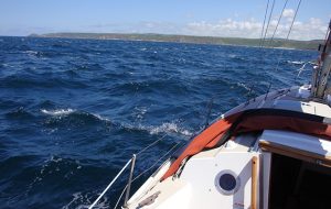 How to interpret wave patterns for comfortable sailing - Yachting Monthly