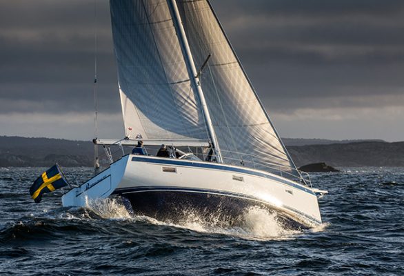 How to navigate using waves - Yachting Monthly