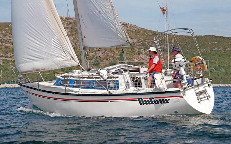 Dufour 2800 review: from the archive - Yachting Monthly