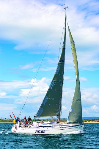 Arcona 370: A quality offshore cruiser that eats up the miles ...