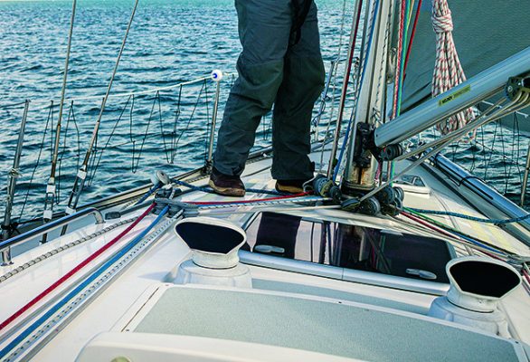 Arcona 370: A quality offshore cruiser that eats up the miles ...