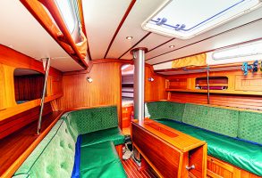 Arcona 370: A quality offshore cruiser that eats up the miles ...