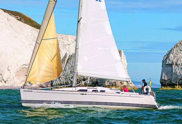 Arcona 370: A quality offshore cruiser that eats up the miles ...